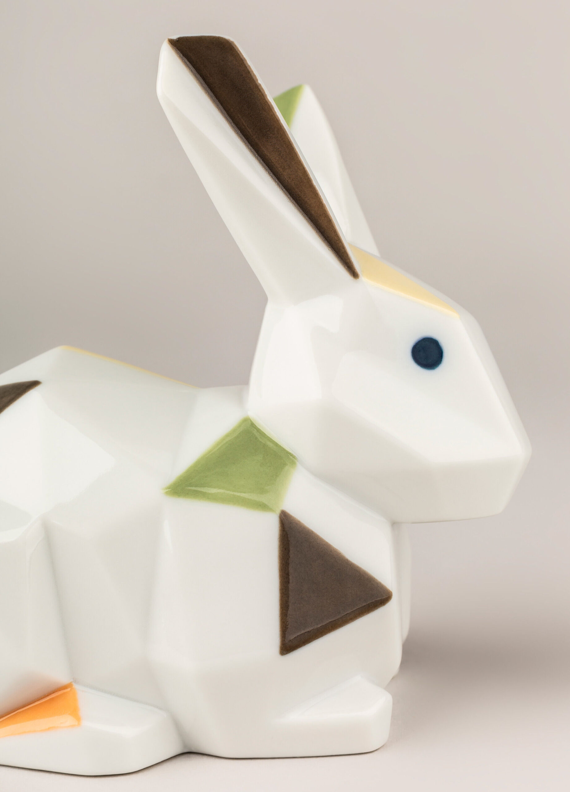 Lladro Rabbit Figurine - Chelsea Design